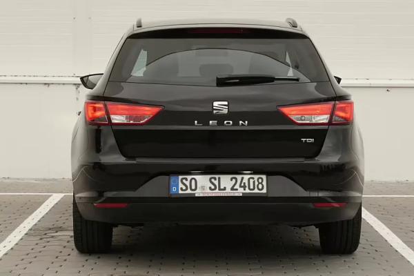 Melns SEAT Leon 2015 Rīga, ar dzinēja tilpumu 1.60 L un nobraukumu 198 tūkst. km par 7650 €, foto 9 vietnē AUTOMOTO.COM.LV