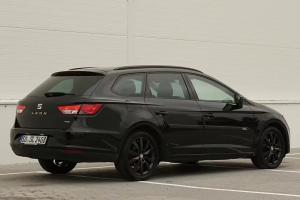 Black SEAT Leon 2015 in Riga, with an engine capacity of 1.60 L and mileage of 198 thousand km for 7650 €, photo 11 on AUTOMOTO.COM.LV