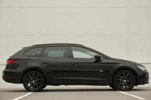 Black SEAT Leon 2015 in Riga, with an engine capacity of 1.60 L and mileage of 198 thousand km for 7650 €, photo 12 on AUTOMOTO.COM.LV