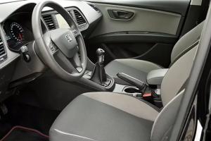 Black SEAT Leon 2015 in Riga, with an engine capacity of 1.60 L and mileage of 198 thousand km for 7650 €, photo 17 on AUTOMOTO.COM.LV