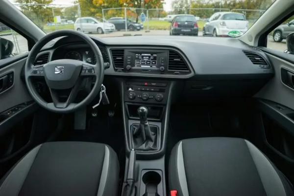 Melns SEAT Leon 2015 Liepāja, ar dzinēja tilpumu 1.60 L un nobraukumu 158 tūkst. km par 8350 €, foto 8 vietnē AUTOMOTO.COM.LV