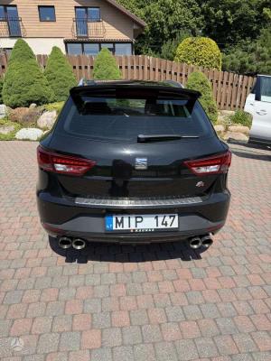 Black SEAT Leon 2015 in Kaunas, with an engine capacity of 1.40 L and mileage of 267 thousand km for 11500 €, photo 4 on AUTOMOTO.COM.LV