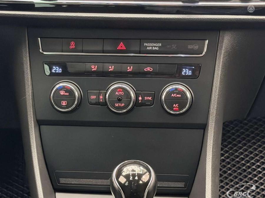 Black SEAT Leon 2015 in Vilnius, with an engine capacity of 1.60 L and mileage of 201 thousand km for 6300 €, photo 18 on AUTOMOTO.COM.LV