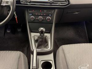Black SEAT Leon 2015 in Vilnius, with an engine capacity of 1.60 L and mileage of 201 thousand km for 6300 €, photo 19 on AUTOMOTO.COM.LV
