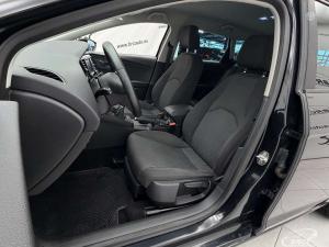 Black SEAT Leon 2015 in Vilnius, with an engine capacity of 1.60 L and mileage of 201 thousand km for 6300 €, photo 24 on AUTOMOTO.COM.LV