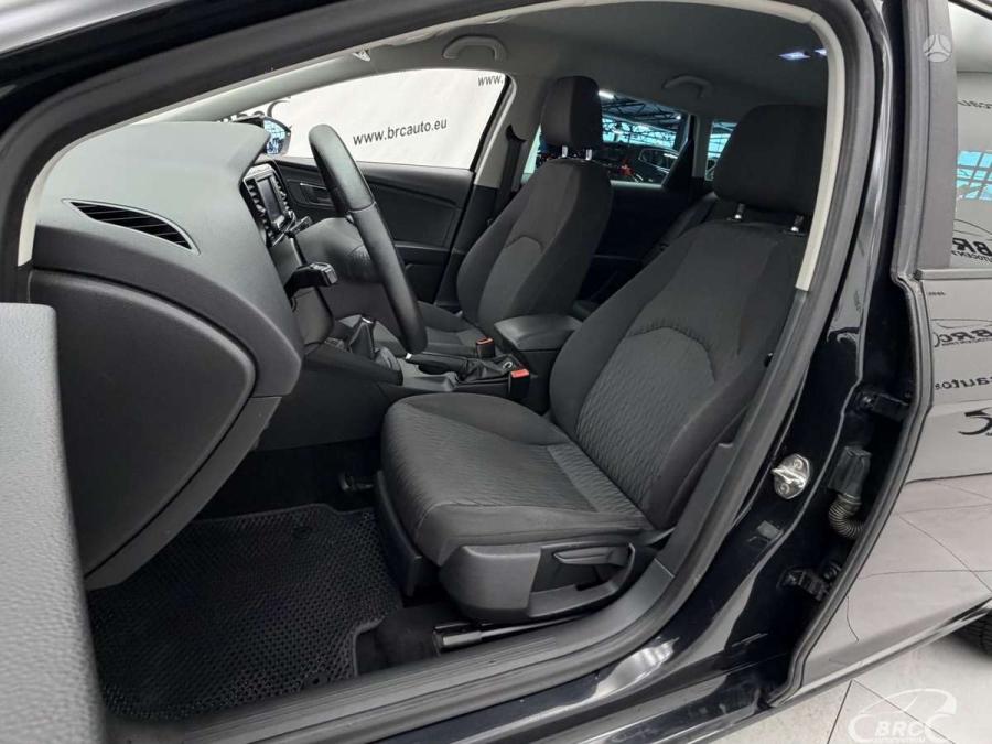 Black SEAT Leon 2015 in Vilnius, with an engine capacity of 1.60 L and mileage of 201 thousand km for 6300 €, photo 24 on AUTOMOTO.COM.LV