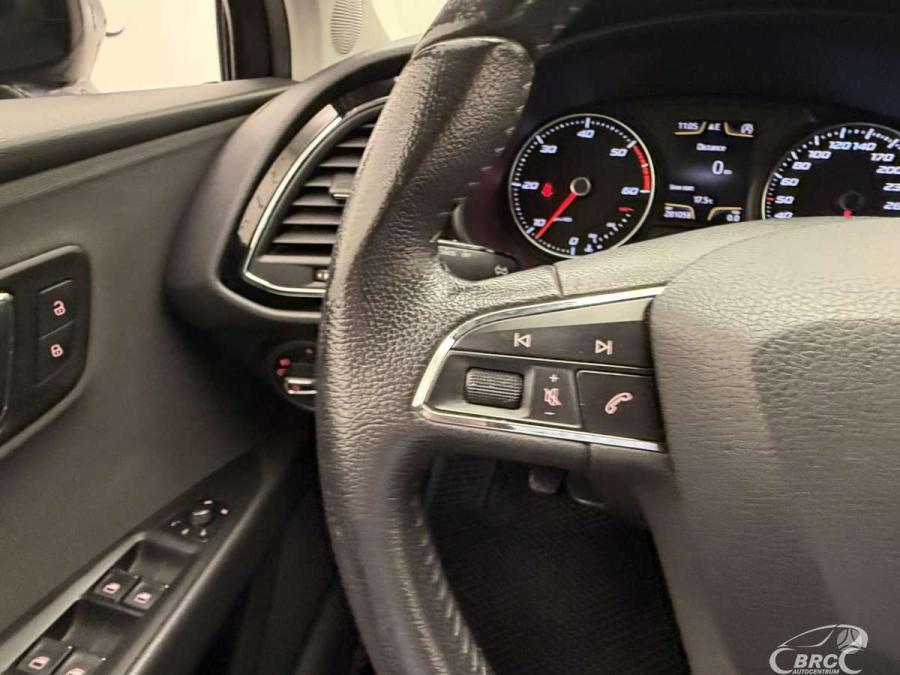 Black SEAT Leon 2015 in Vilnius, with an engine capacity of 1.60 L and mileage of 201 thousand km for 6300 €, photo 30 on AUTOMOTO.COM.LV
