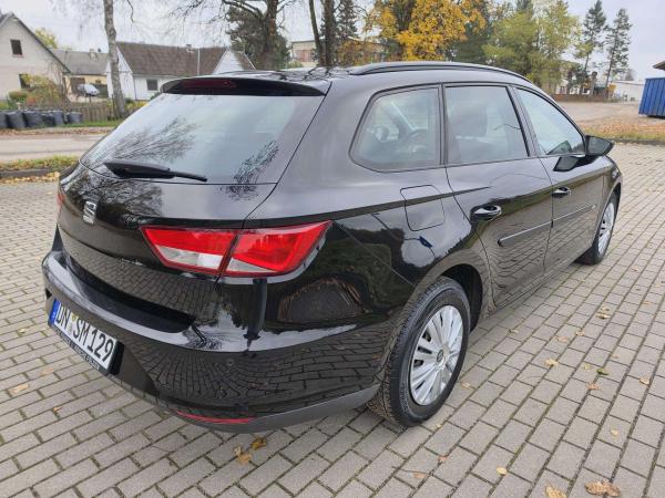 Black SEAT Leon 2015 in Utena, with an engine capacity of 1.60 L and mileage of 208 thousand km for 4250 €, photo 6 on AUTOMOTO.COM.LV
