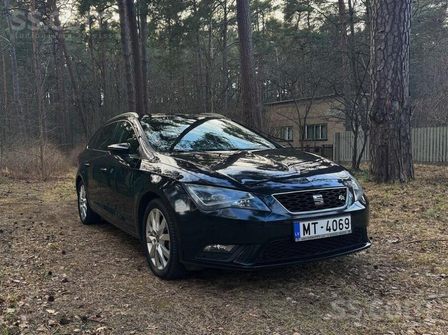 Black SEAT Leon 2016 in Riga, with an engine capacity of 2.00 L and mileage of 227 thousand km for 8350 €, photo 4 on AUTOMOTO.COM.LV