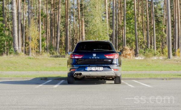 Black SEAT Leon 2016 in Riga, with an engine capacity of 2.00 L and mileage of 228 thousand km for 9990 €, photo 8 on AUTOMOTO.COM.LV