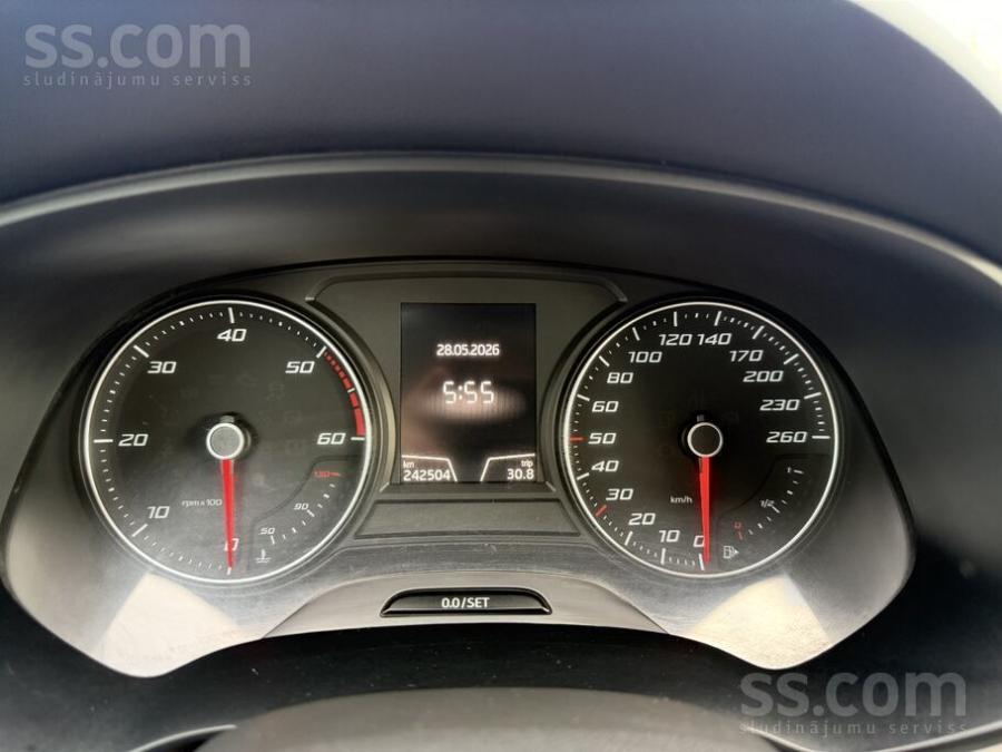 Black SEAT Leon 2018 in Ogre, with an engine capacity of 2.00 L and mileage of 242 thousand km for 7899 €, photo 20 on AUTOMOTO.COM.LV