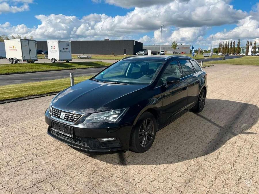 Black SEAT Leon 2018 in Prienai, with an engine capacity of 2.00 L and mileage of 231 thousand km for 9200 €, photo 1 on AUTOMOTO.COM.LV