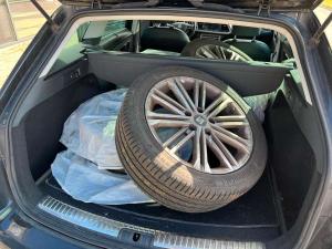Black SEAT Leon 2018 in Prienai, with an engine capacity of 2.00 L and mileage of 231 thousand km for 9200 €, photo 18 on AUTOMOTO.COM.LV