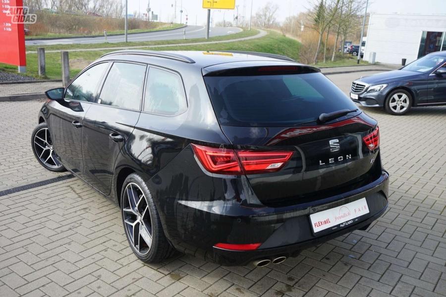 Melns SEAT Leon 2019 Kauņa, ar dzinēja tilpumu 1.50 L un nobraukumu 77 tūkst. km par 23420 €, foto 3 vietnē AUTOMOTO.COM.LV