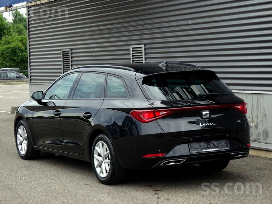 Black SEAT Leon 2020 in Riga, with an engine capacity of 2.00 L and mileage of 151 thousand km for 14900 €, photo 5 on AUTOMOTO.COM.LV