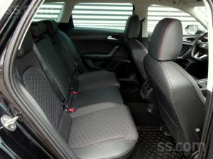 Black SEAT Leon 2020 in Riga, with an engine capacity of 2.00 L and mileage of 151 thousand km for 14900 €, photo 10 on AUTOMOTO.COM.LV