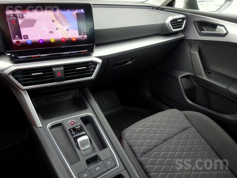 Black SEAT Leon 2020 in Riga, with an engine capacity of 2.00 L and mileage of 151 thousand km for 14900 €, photo 11 on AUTOMOTO.COM.LV