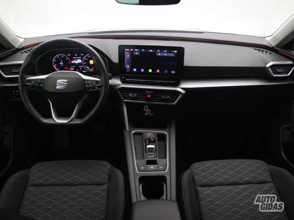 Black SEAT Leon 2021 in Vilnius, with an engine capacity of 2.00 L and mileage of 164 thousand km for 16699 €, photo 2 on AUTOMOTO.COM.LV