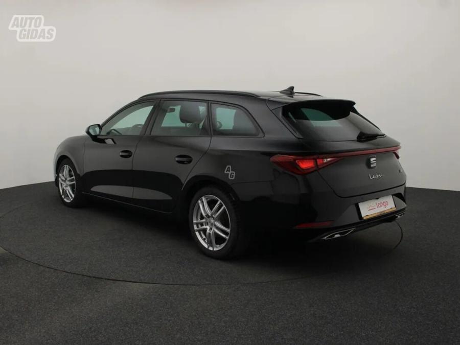 Black SEAT Leon 2021 in Vilnius, with an engine capacity of 2.00 L and mileage of 164 thousand km for 16699 €, photo 8 on AUTOMOTO.COM.LV