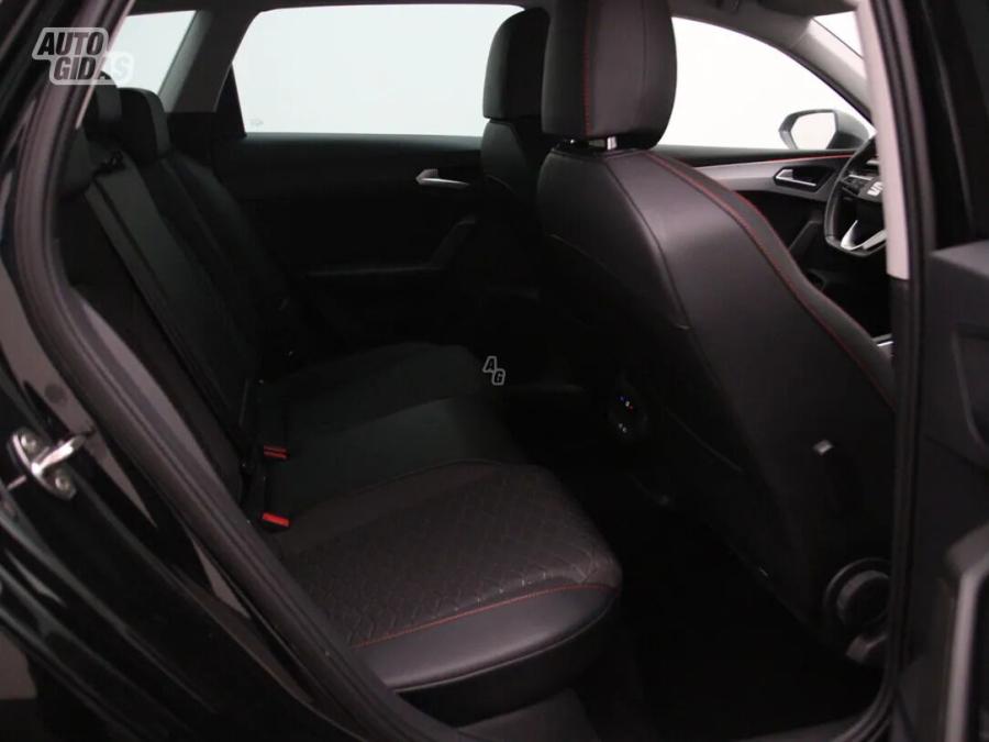 Black SEAT Leon 2021 in Vilnius, with an engine capacity of 2.00 L and mileage of 164 thousand km for 16699 €, photo 16 on AUTOMOTO.COM.LV