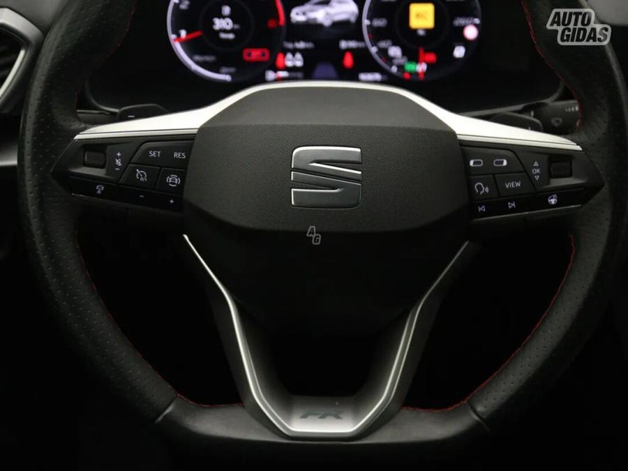 Black SEAT Leon 2021 in Vilnius, with an engine capacity of 2.00 L and mileage of 164 thousand km for 16699 €, photo 19 on AUTOMOTO.COM.LV