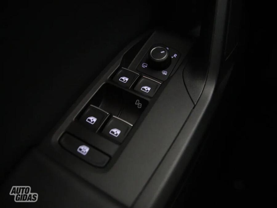 Black SEAT Leon 2021 in Vilnius, with an engine capacity of 2.00 L and mileage of 164 thousand km for 16699 €, photo 27 on AUTOMOTO.COM.LV