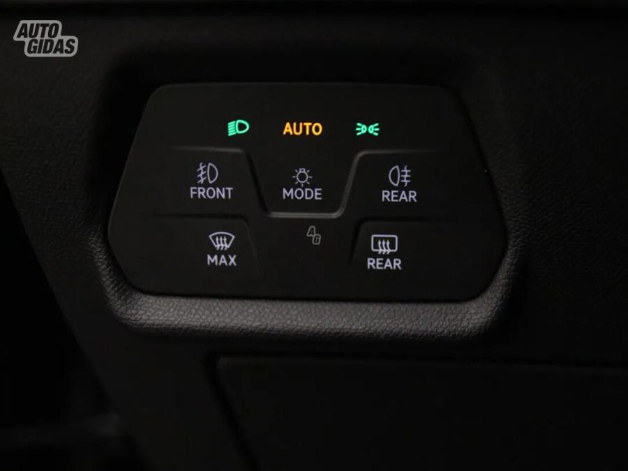Black SEAT Leon 2021 in Vilnius, with an engine capacity of 2.00 L and mileage of 164 thousand km for 16699 €, photo 28 on AUTOMOTO.COM.LV