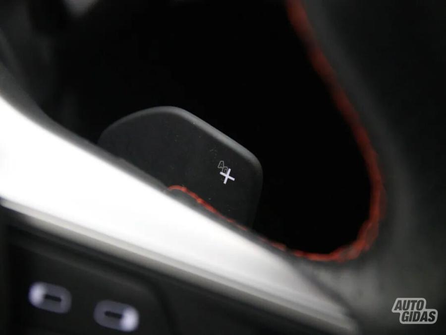 Black SEAT Leon 2021 in Vilnius, with an engine capacity of 2.00 L and mileage of 164 thousand km for 16699 €, photo 34 on AUTOMOTO.COM.LV