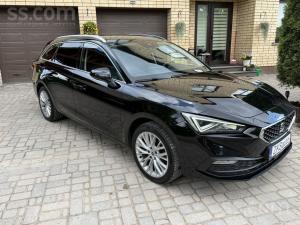 Black SEAT Leon 2021 in Jelgava, with an engine capacity of 1.50 L and mileage of 164 thousand km for 14500 €, photo 3 on AUTOMOTO.COM.LV