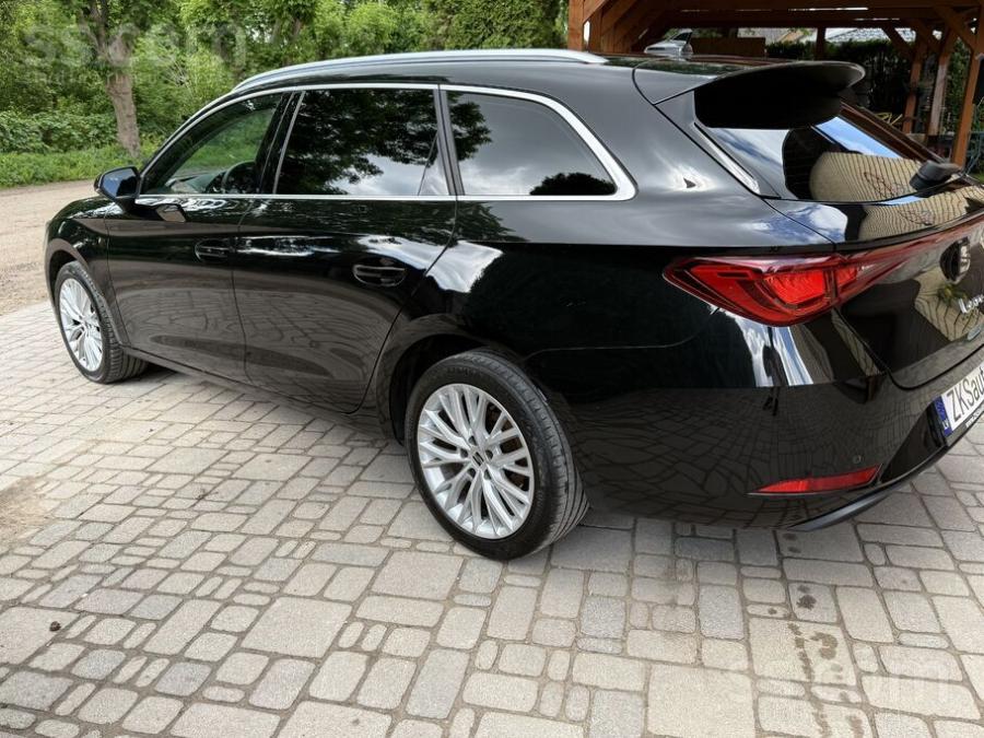 Black SEAT Leon 2021 in Jelgava, with an engine capacity of 1.50 L and mileage of 164 thousand km for 14500 €, photo 6 on AUTOMOTO.COM.LV