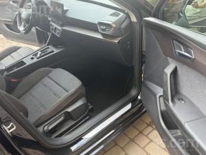 Black SEAT Leon 2021 in Jelgava, with an engine capacity of 1.50 L and mileage of 164 thousand km for 14500 €, photo 23 on AUTOMOTO.COM.LV