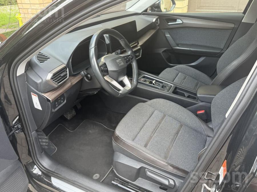 Black SEAT Leon 2021 in Jelgava, with an engine capacity of 1.50 L and mileage of 164 thousand km for 14500 €, photo 24 on AUTOMOTO.COM.LV