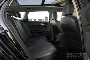 Black SEAT Leon 2021 in Jelgava, with an engine capacity of 2.00 L and mileage of 215 thousand km for 15900 €, photo 12 on AUTOMOTO.COM.LV