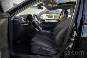 Black SEAT Leon 2021 in Jelgava, with an engine capacity of 2.00 L and mileage of 215 thousand km for 15900 €, photo 14 on AUTOMOTO.COM.LV
