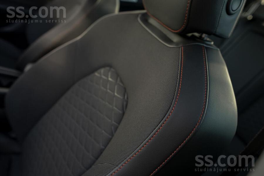 Black SEAT Leon 2021 in Jelgava, with an engine capacity of 2.00 L and mileage of 215 thousand km for 15900 €, photo 28 on AUTOMOTO.COM.LV