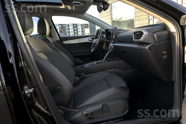 Black SEAT Leon 2021 in Jelgava, with an engine capacity of 2.00 L and mileage of 215 thousand km for 15500 €, photo 9 on AUTOMOTO.COM.LV
