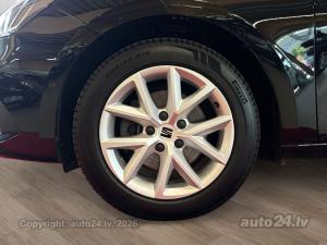 Black SEAT Leon 2021 in Tartu, with an engine capacity of 1.50 L and mileage of 69 thousand km for 15990 €, photo 16 on AUTOMOTO.COM.LV