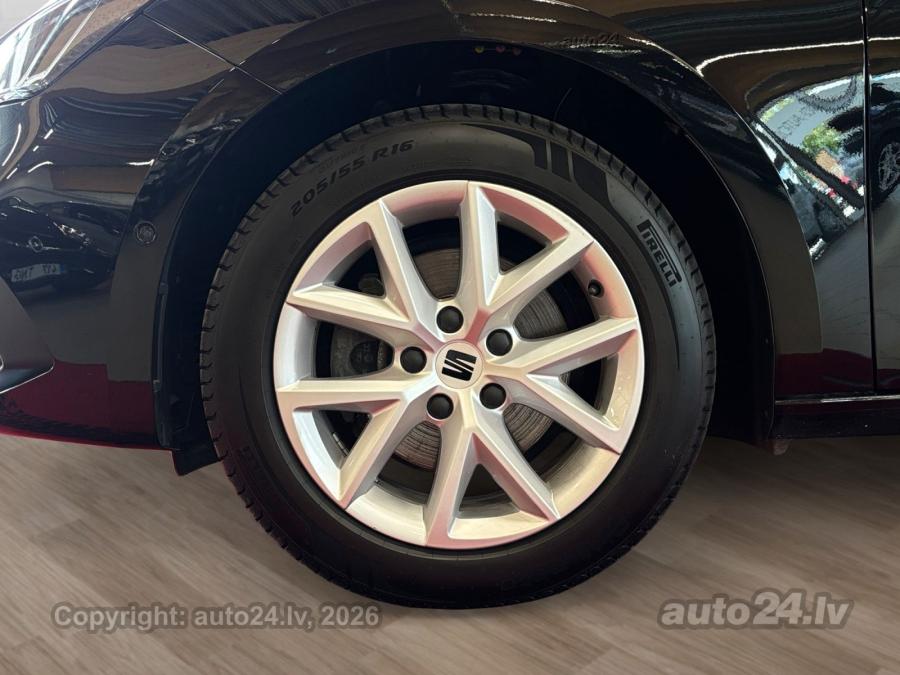 Black SEAT Leon 2021 in Tartu, with an engine capacity of 1.50 L and mileage of 69 thousand km for 15990 €, photo 16 on AUTOMOTO.COM.LV