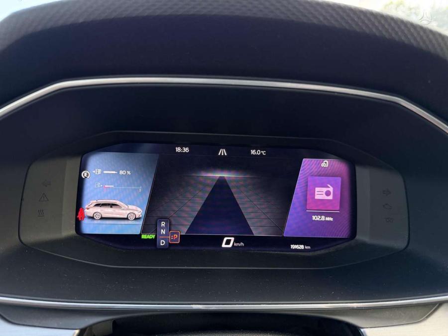 Black SEAT Leon 2021 in Vilnius, with an engine capacity of 1.40 L and mileage of 192 thousand km for 13949 €, photo 27 on AUTOMOTO.COM.LV