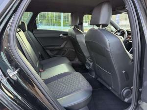 Black SEAT Leon 2021 in Vilnius, with an engine capacity of 1.40 L and mileage of 192 thousand km for 13949 €, photo 29 on AUTOMOTO.COM.LV