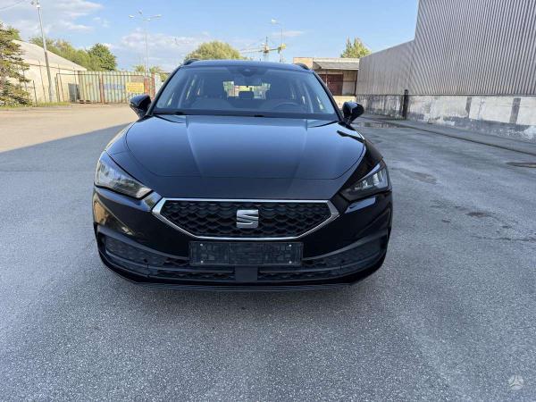 Black SEAT Leon 2021 in Klaipeda, with an engine capacity of 1.50 L and mileage of 161 thousand km for 8900 €, photo 3 on AUTOMOTO.COM.LV