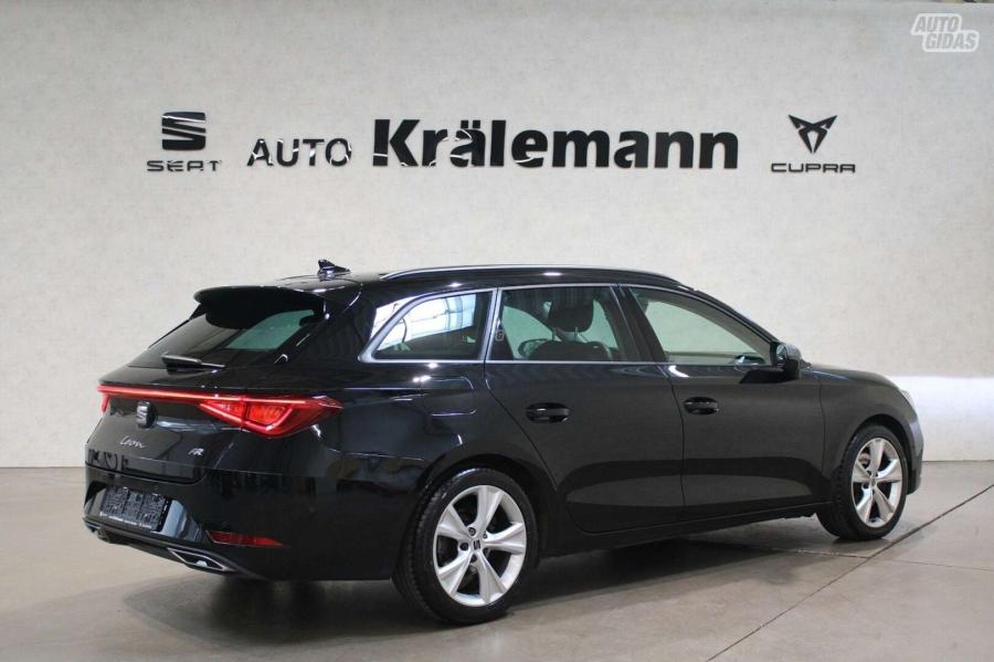 Melns SEAT Leon 2022 Kauņa, ar dzinēja tilpumu 2.00 L un nobraukumu 95 tūkst. km par 22735 €, foto 4 vietnē AUTOMOTO.COM.LV