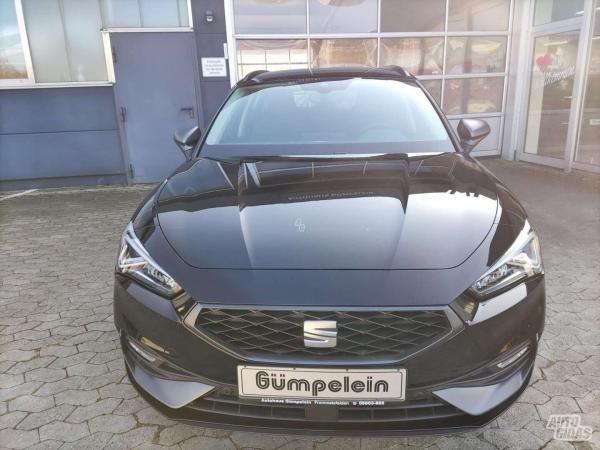 Black SEAT Leon 2022 in Kaunas, with an engine capacity of 1.50 L and mileage of 18 thousand km for 31648 €, photo 2 on AUTOMOTO.COM.LV