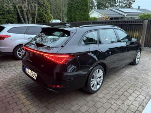 Black SEAT Leon 2022 in Ogre, with an engine capacity of 2.00 L and mileage of 276 thousand km for 12950 €, photo 7 on AUTOMOTO.COM.LV