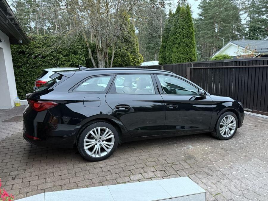 Black SEAT Leon 2022 in Ogre, with an engine capacity of 2.00 L and mileage of 276 thousand km for 12950 €, photo 8 on AUTOMOTO.COM.LV