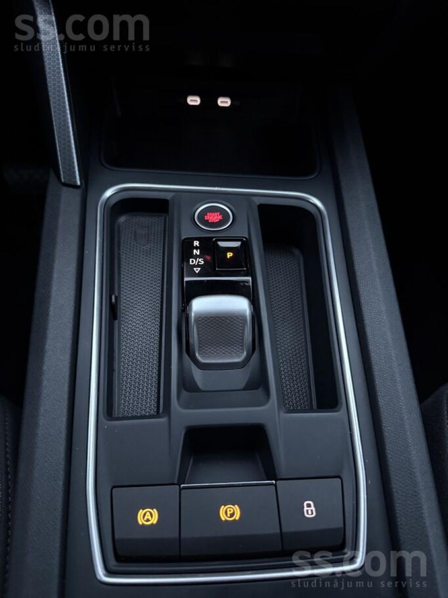 Black SEAT Leon 2022 in Ogre, with an engine capacity of 2.00 L and mileage of 276 thousand km for 12950 €, photo 23 on AUTOMOTO.COM.LV