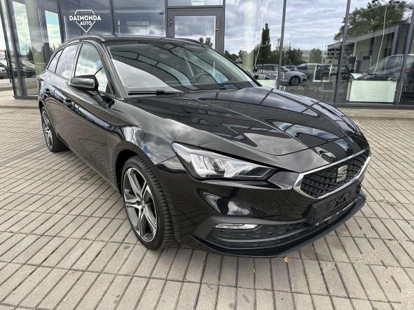 Black SEAT Leon 2022 in Kaunas, with an engine capacity of 1.00 L and mileage of 183 thousand km for 9900 €, photo 2 on AUTOMOTO.COM.LV