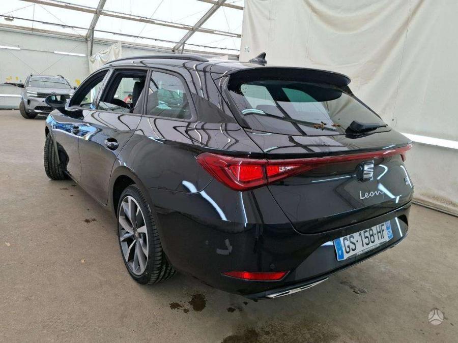 Melns SEAT Leon 2023 Kauņa, ar dzinēja tilpumu 1.40 L un nobraukumu 142 tūkst. km par 16800 €, foto 4 vietnē AUTOMOTO.COM.LV