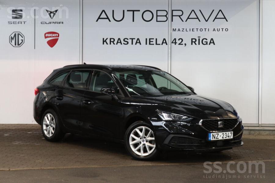 Black SEAT Leon 2024 in Riga, with an engine capacity of 1.50 L and mileage of 45 thousand km for 22790 €, photo 4 on AUTOMOTO.COM.LV