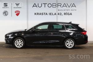 Black SEAT Leon 2024 in Riga, with an engine capacity of 1.50 L and mileage of 45 thousand km for 22790 €, photo 5 on AUTOMOTO.COM.LV